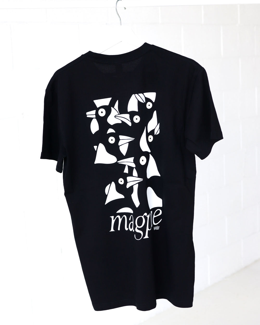 Magpie T-shirt by Brentos