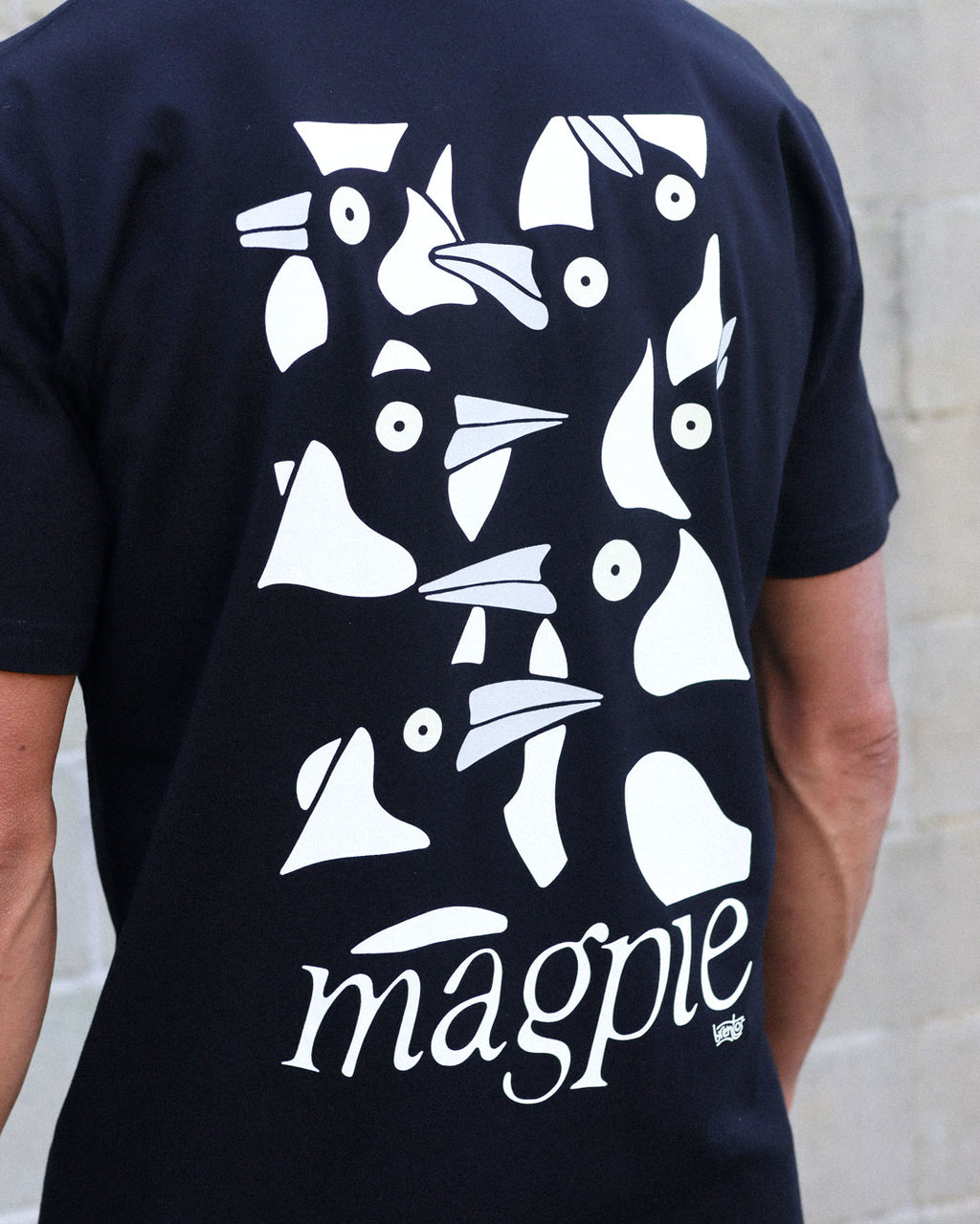 Magpie T-shirt by Brentos